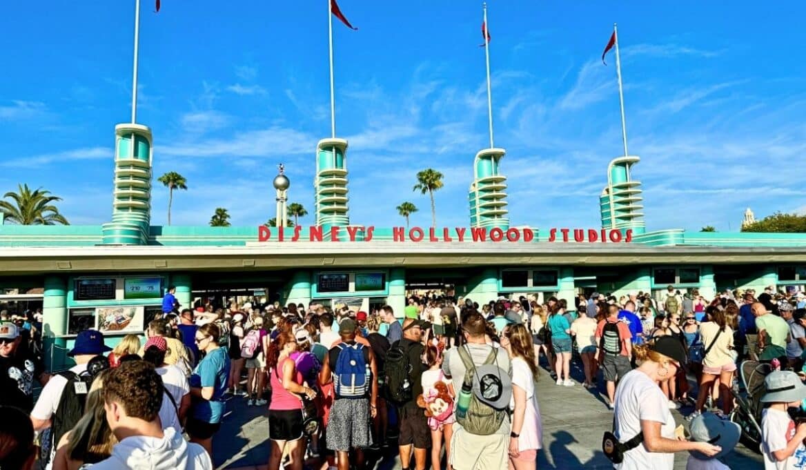 I’m a Rope Drop Expert. Here’s My Go-To Hollywood Studios Strategy ...