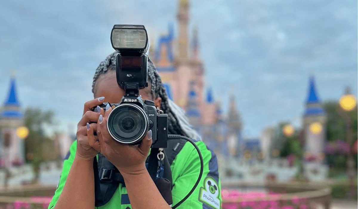 Complete Guide to Using Disney PhotoPass - Eat Sleep Disney