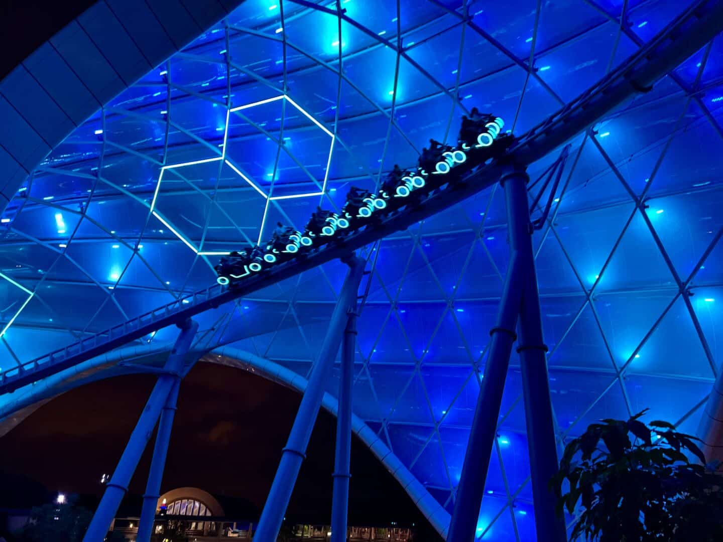 Complete Guide To Magic Kingdom Rides and Attractions - Eat Sleep Disney