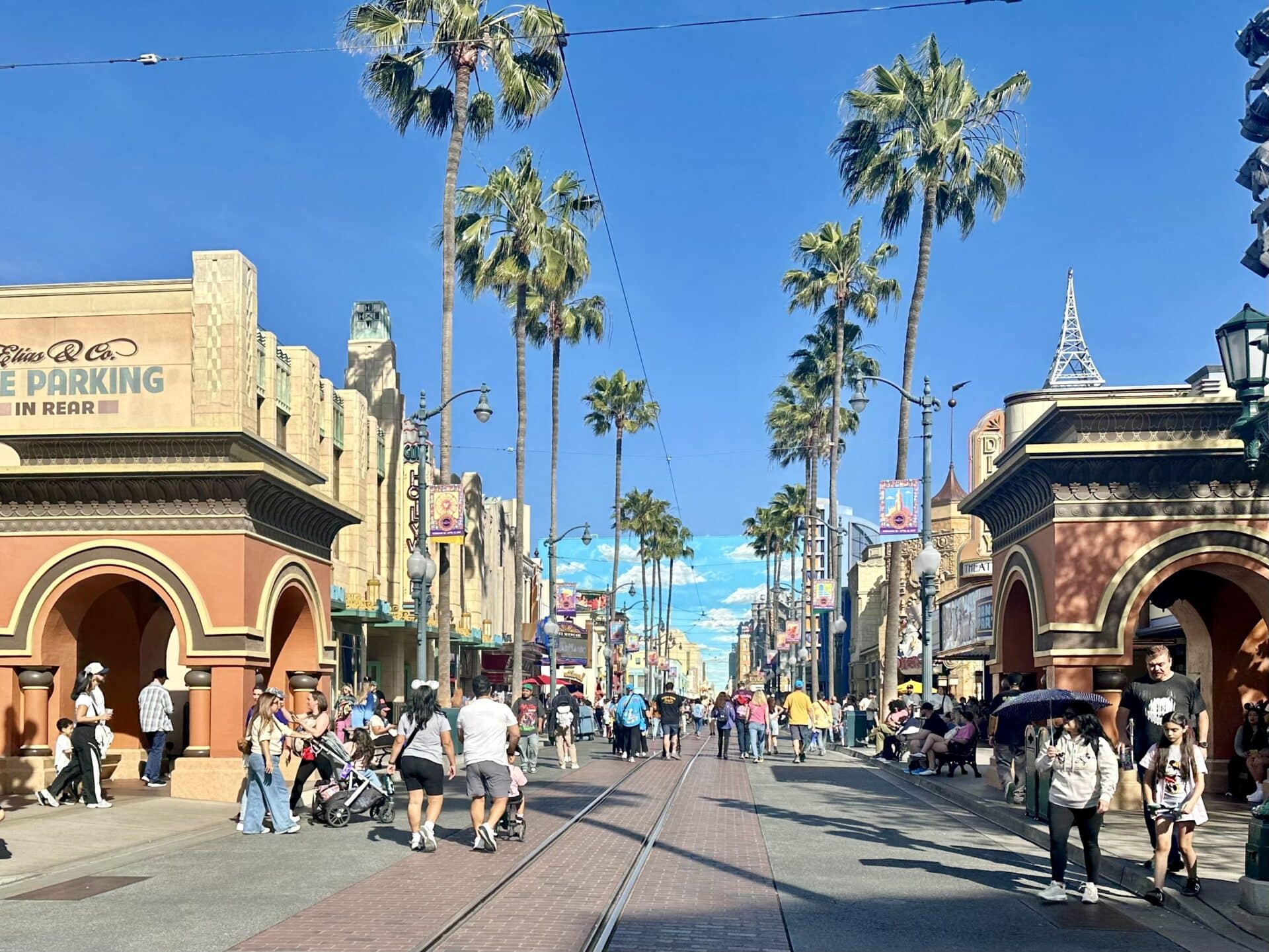 First Time at Disneyland? Here Are 10 Must-Do Experiences!