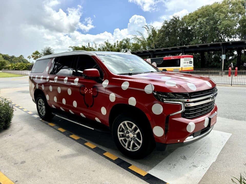 Disney Minnie Van vs Uber: Which Disney World Rideshare Service Is ...