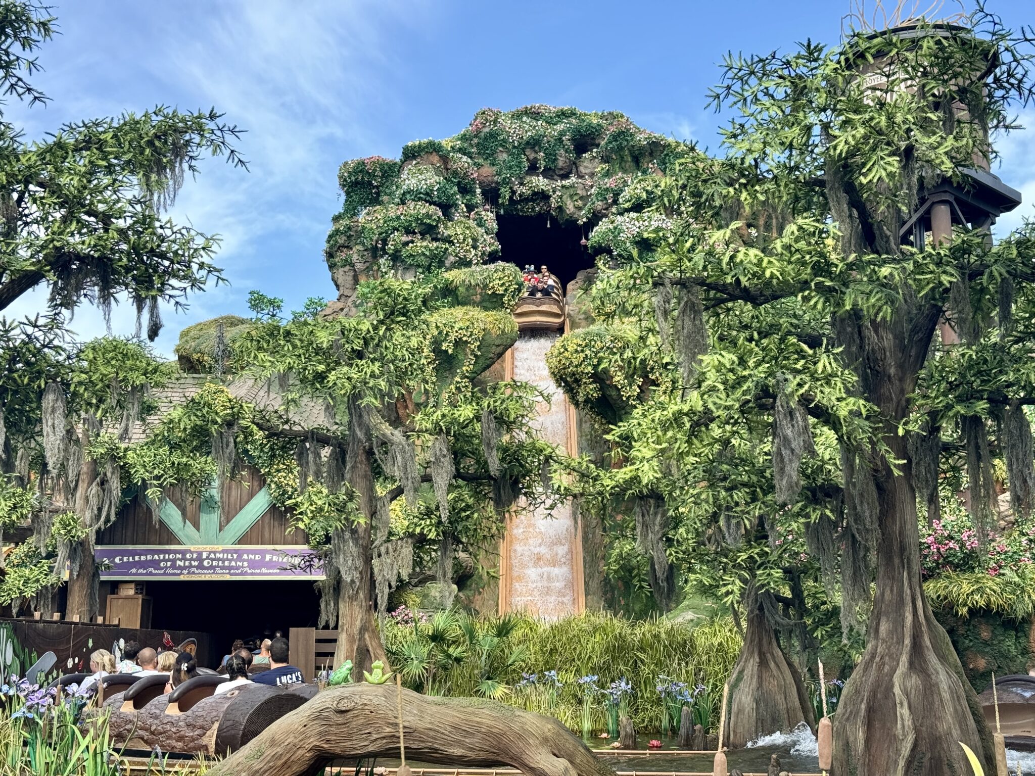 Our Foolproof Guide To The Disney Virtual Queue System - Eat Sleep Disney