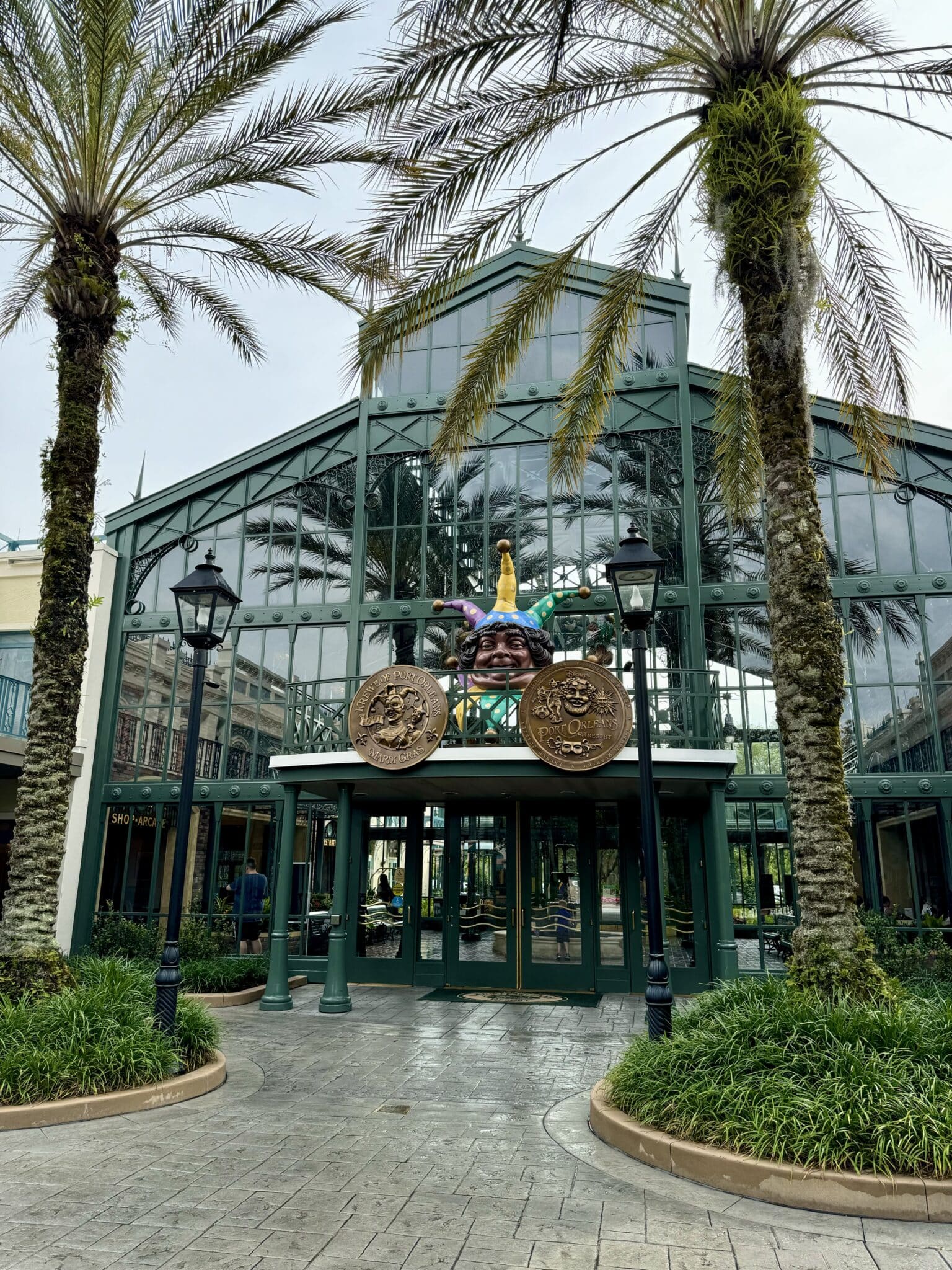 Here's How to Pick the Best Disney World Moderate Resort - Eat Sleep Disney