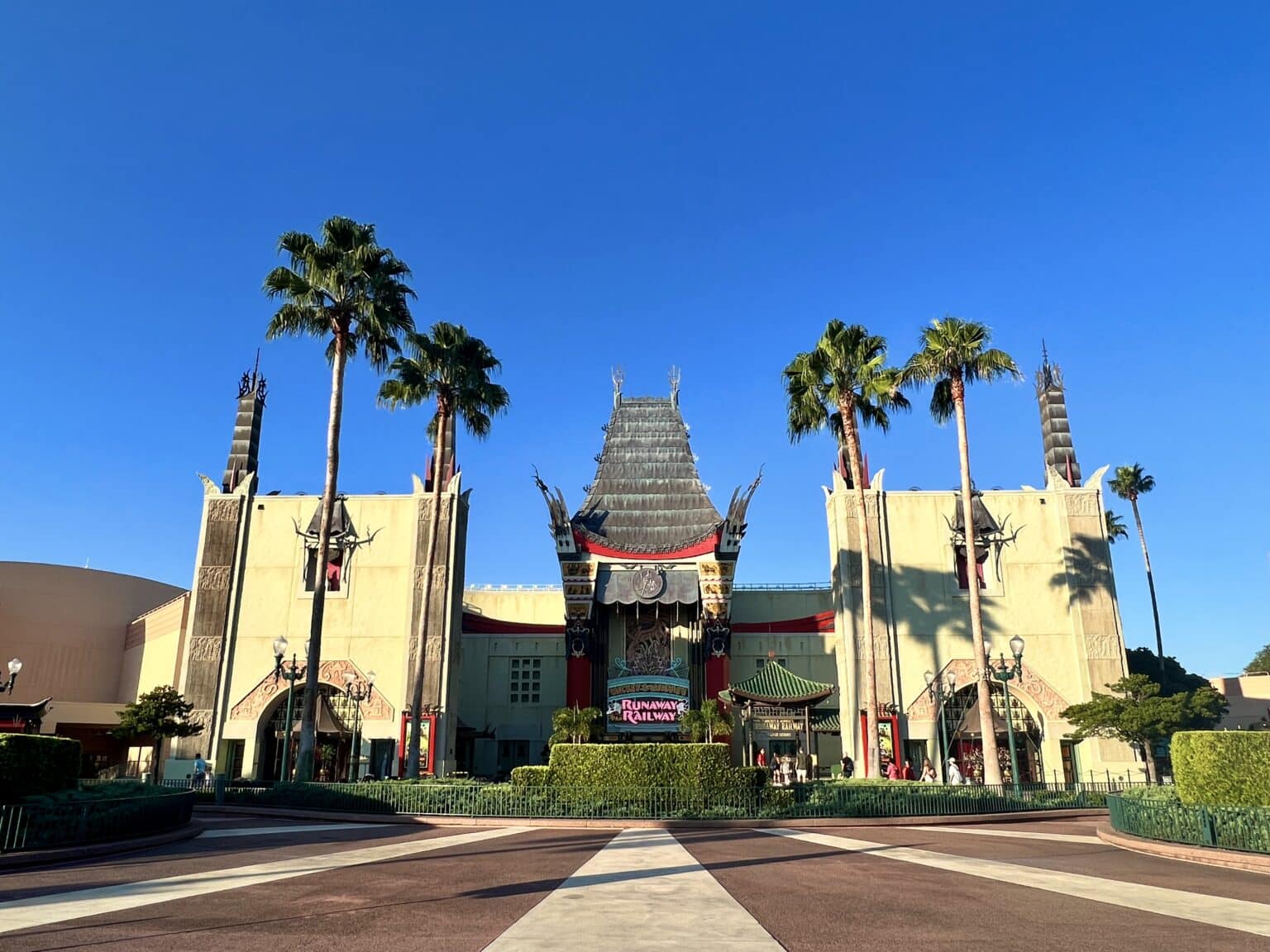 I’m a Rope Drop Expert. Here’s My Go-To Hollywood Studios Strategy ...