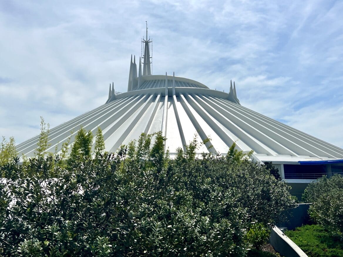 Complete Guide To Magic Kingdom Rides and Attractions - Eat Sleep Disney