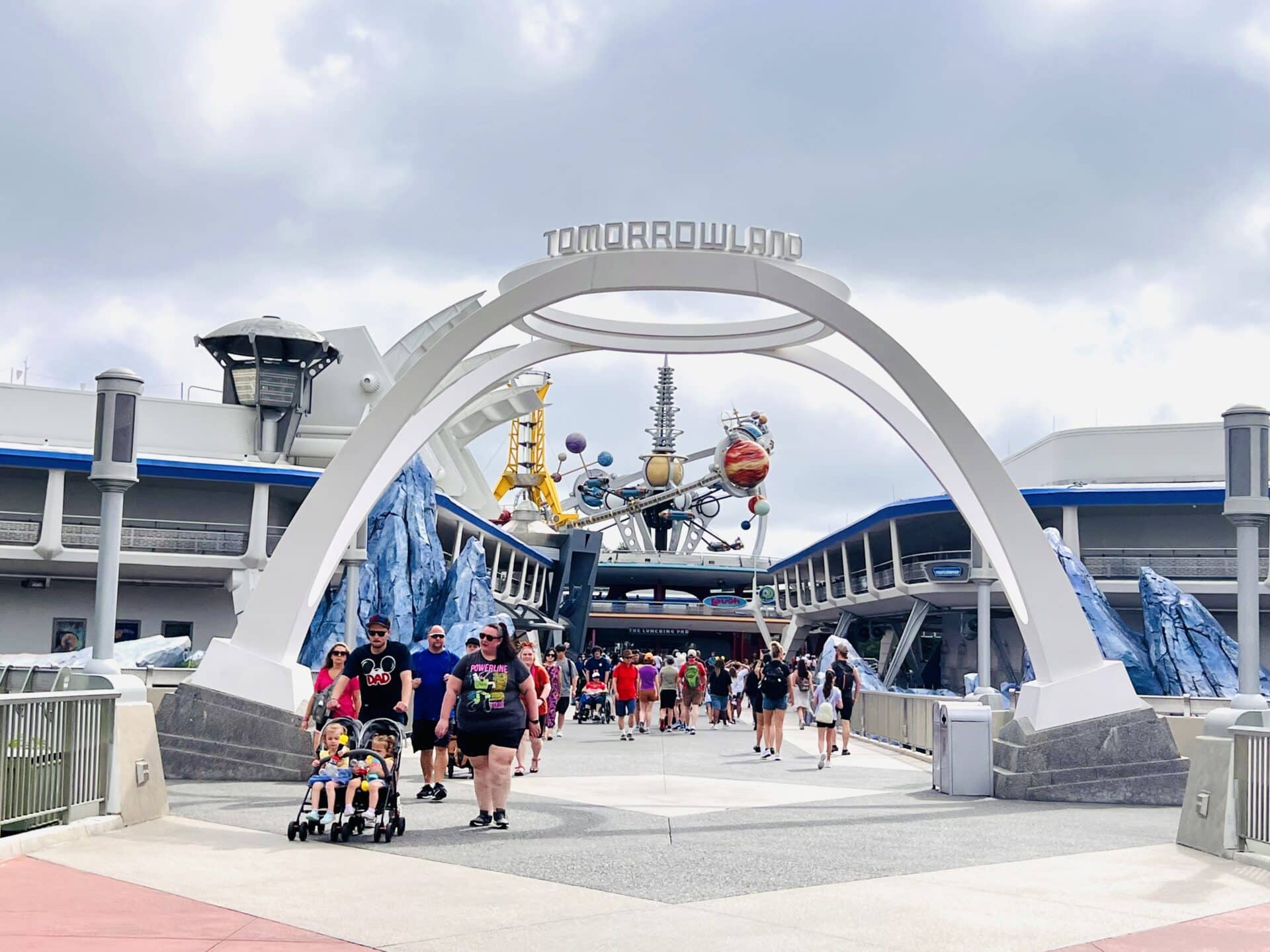 Complete Guide To Magic Kingdom Rides and Attractions - Eat Sleep Disney