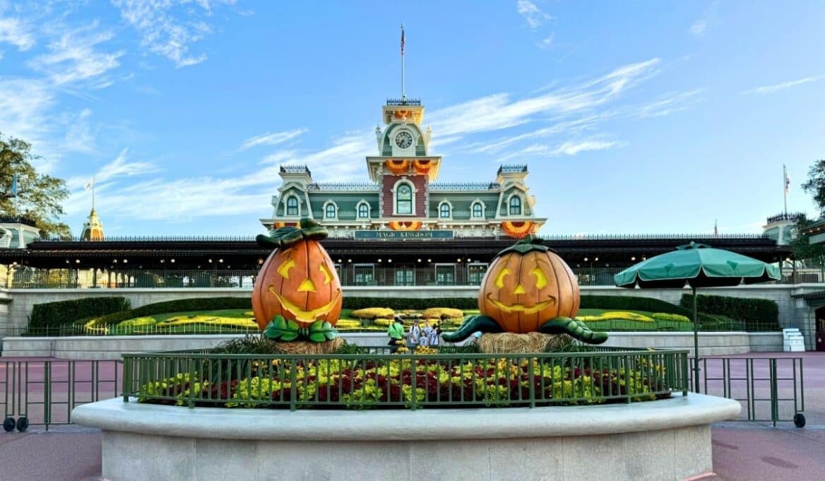 September in Disney World [2025]: Crowds, Closures, Discounts, and More ...