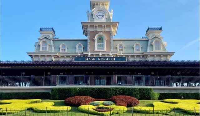 Disney World Planning Timeline: When to Book Everything (A Step-By-Step ...