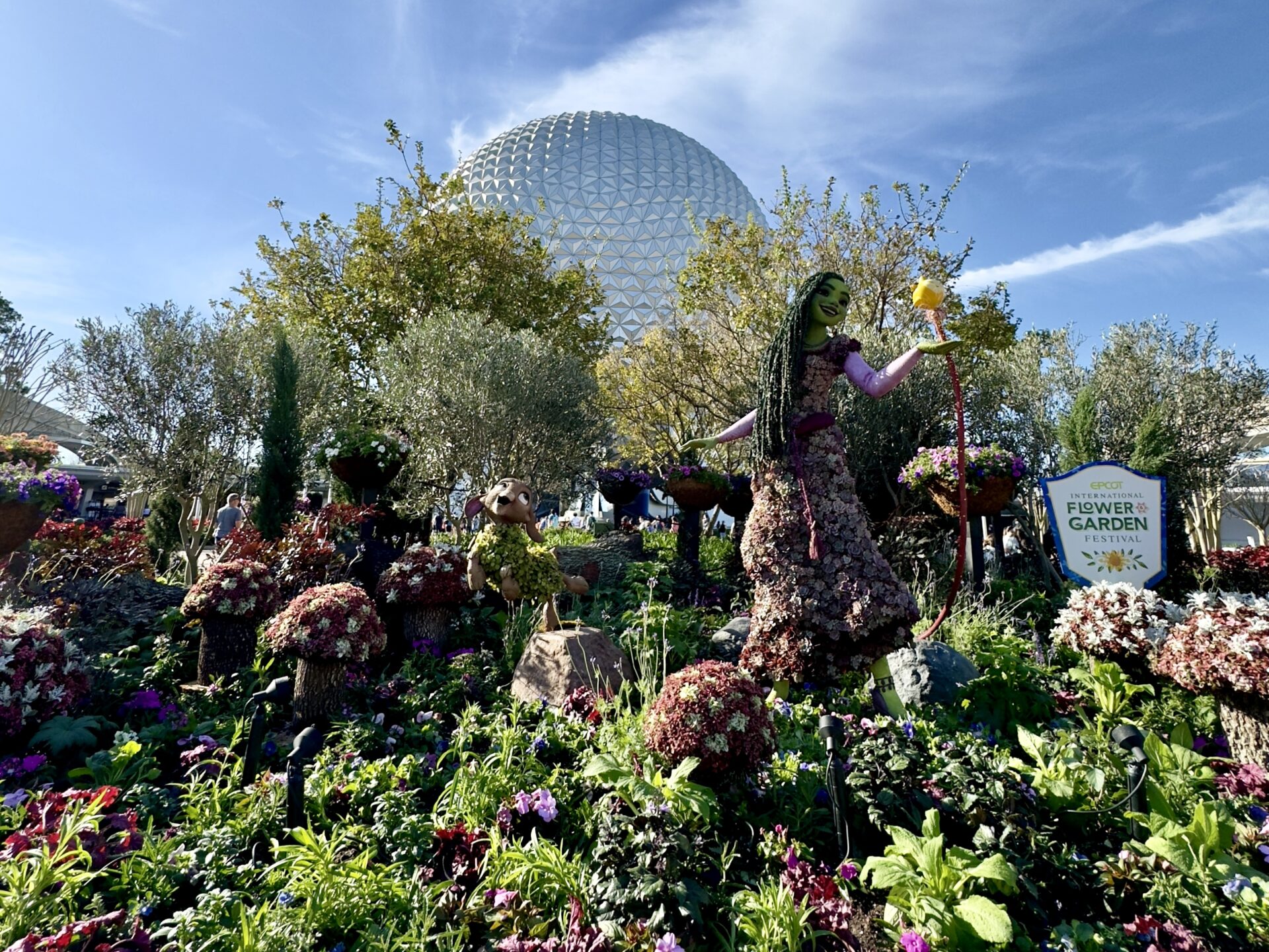 Complete Guide to the EPCOT International Flower and Garden Festival ...