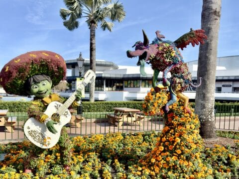 Complete Guide to the EPCOT International Flower and Garden Festival ...